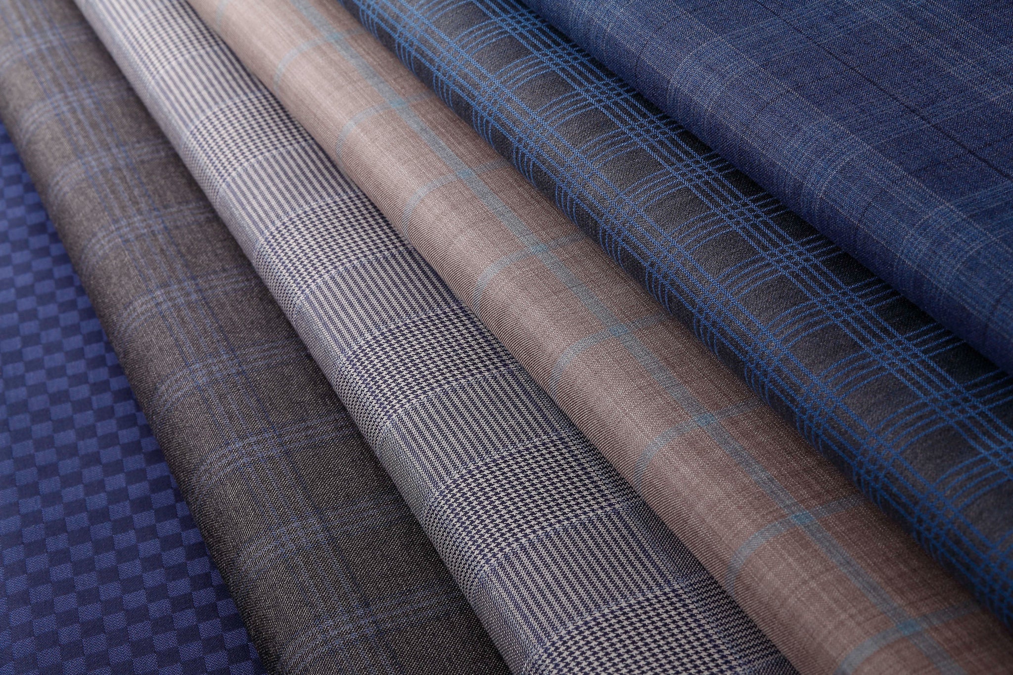 Țesături exclusiviste: Loro Piana | Ermenegildo Zegna | Scabal